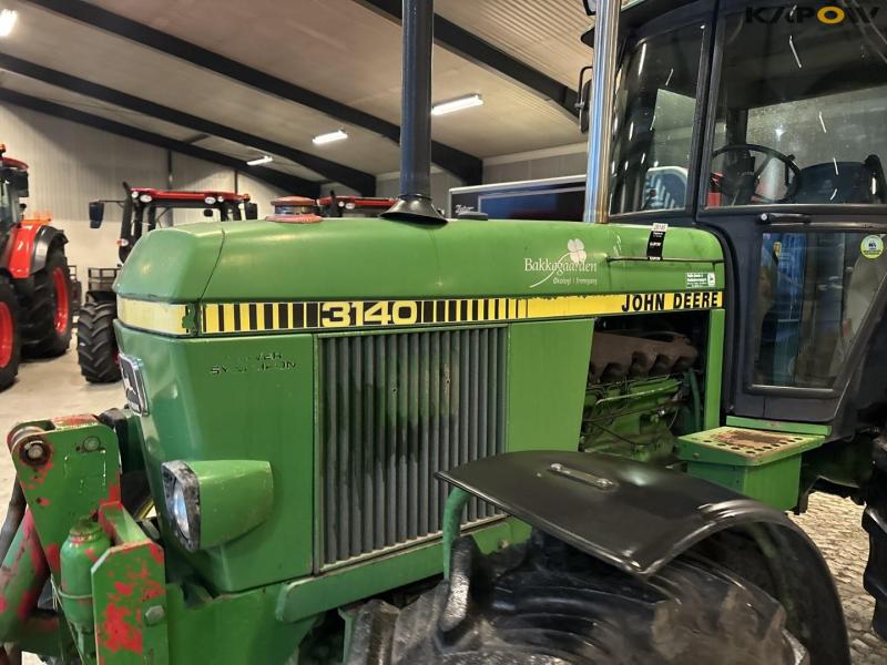 John Deere 3140 traktor - Kapow Online Auctions