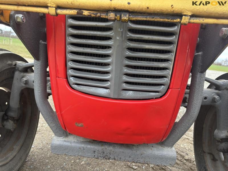 MF 35 benzin med frontlæssser og vejhøvl - Kapow Online Auctions