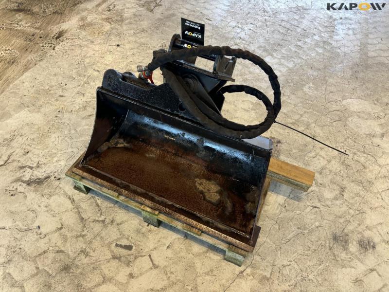 CP grader bucket with S30 hitch - Kapow Online Auctions