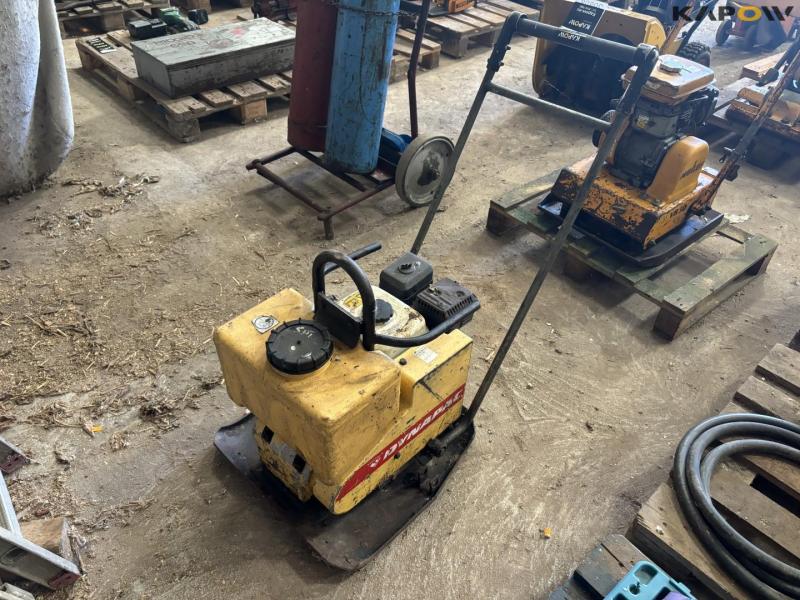 Dynapac plate vibrator - Kapow Online Auctions