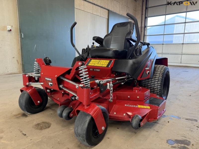 Ferris Zero turn ISX 2200 - Kapow Online Auctions