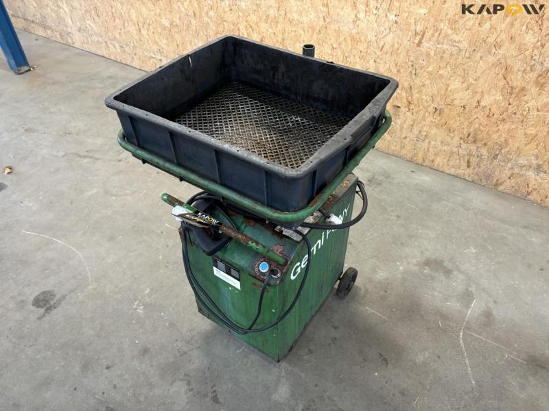 Gerni oil collector - Kapow Online Auctions