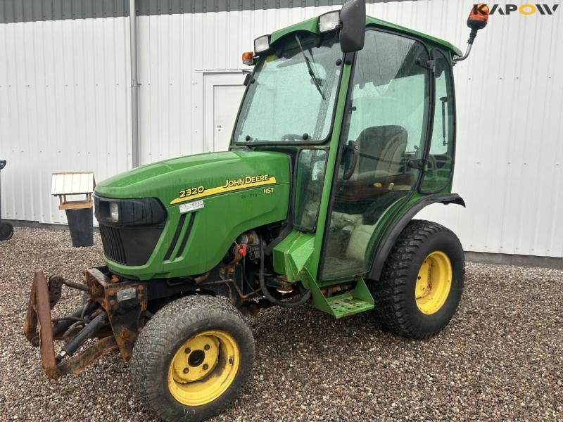 John Deere 2320 - Kapow Online Auctions