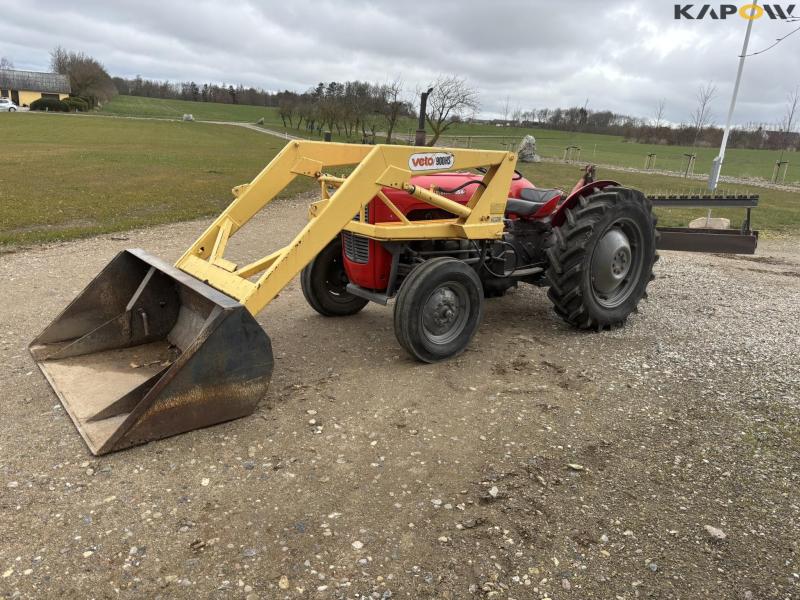 MF 35 benzin med frontlæssser og vejhøvl - Kapow Online Auctions